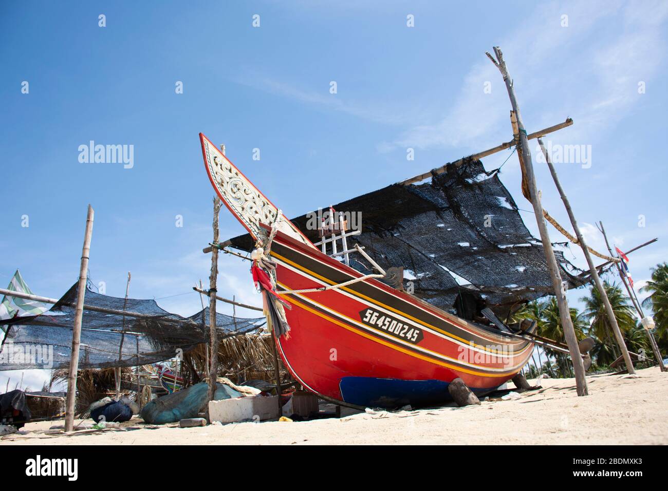 Kolae traditional fishing boat hi-res stock photography and images - Alamy