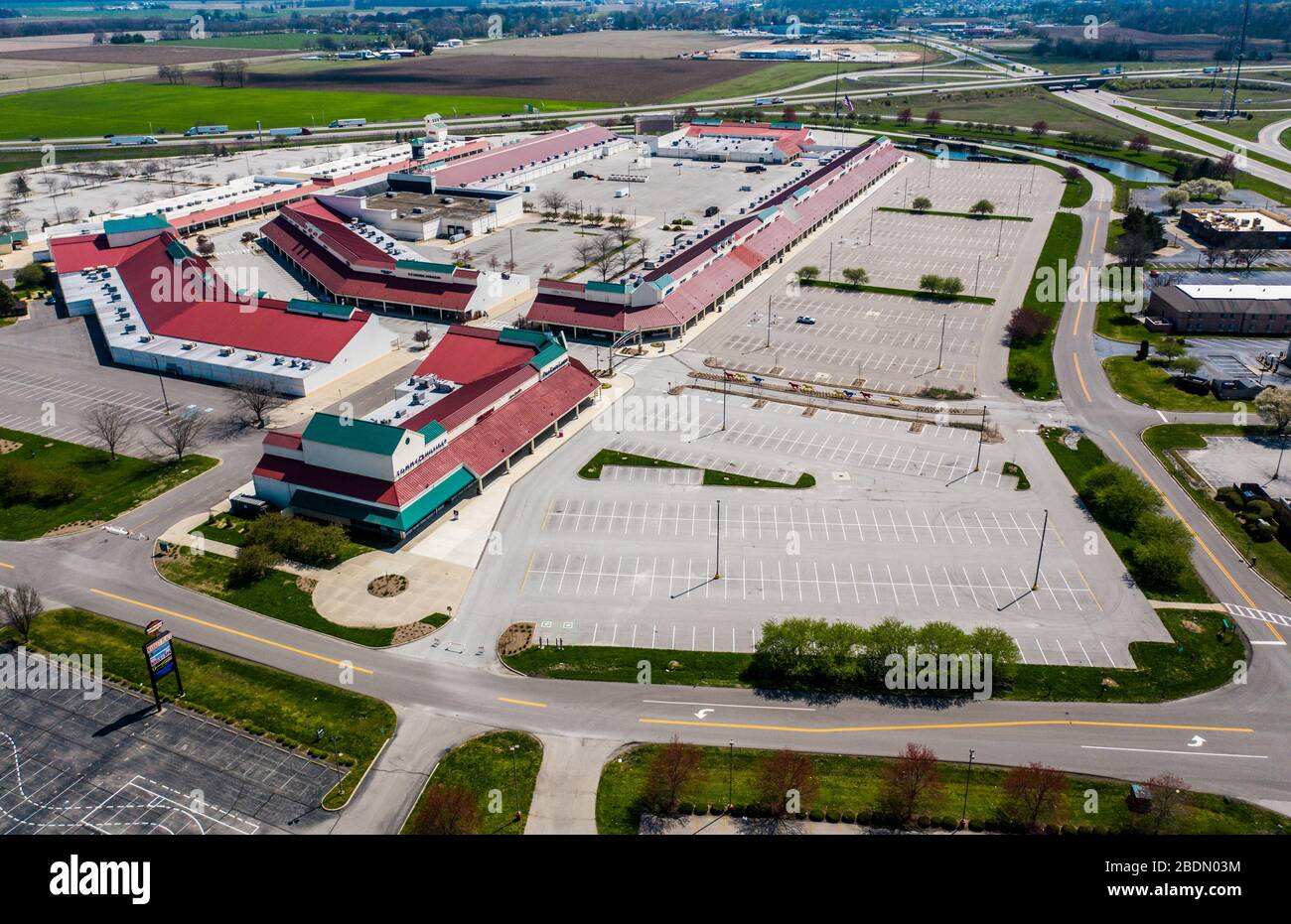 The abandoned Indiana Preumium Outlets mall in Edinburgh, Indiana Stock ...