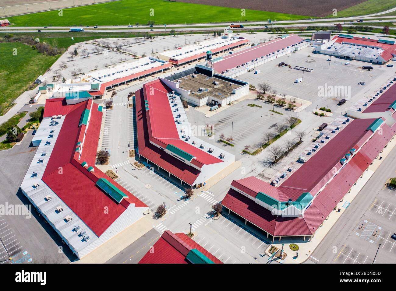 The abandoned Indiana Preumium Outlets mall in Edinburgh, Indiana Stock ...