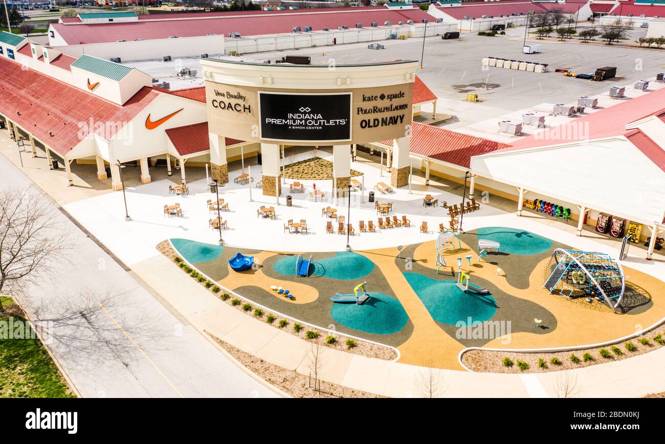 The abandoned Indiana Preumium Outlets mall in Edinburgh, Indiana Stock ...