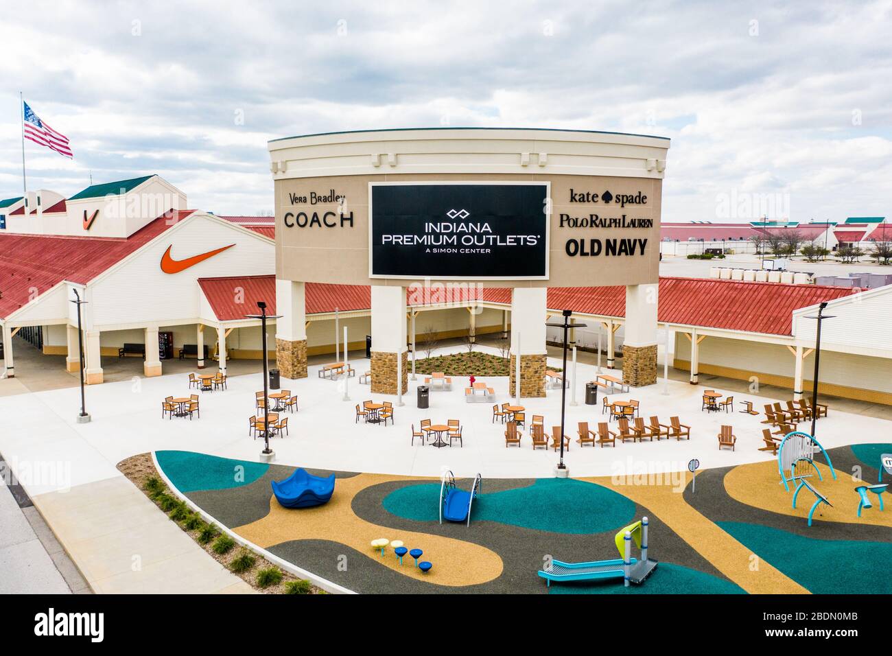 Outlets mall indiana hi-res stock photography and images - Alamy