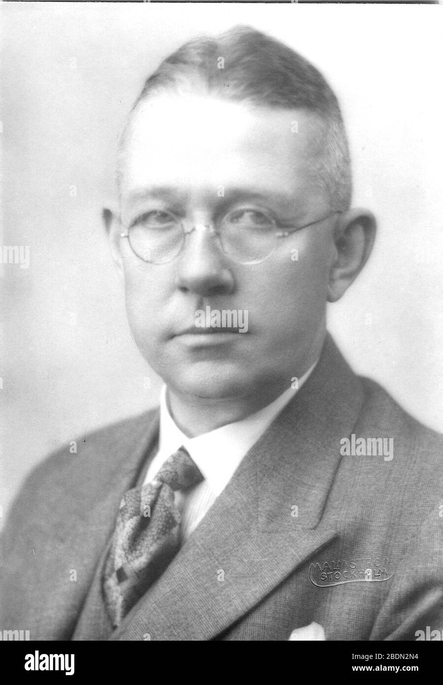 Reference hans hi-res stock photography and images - Alamy