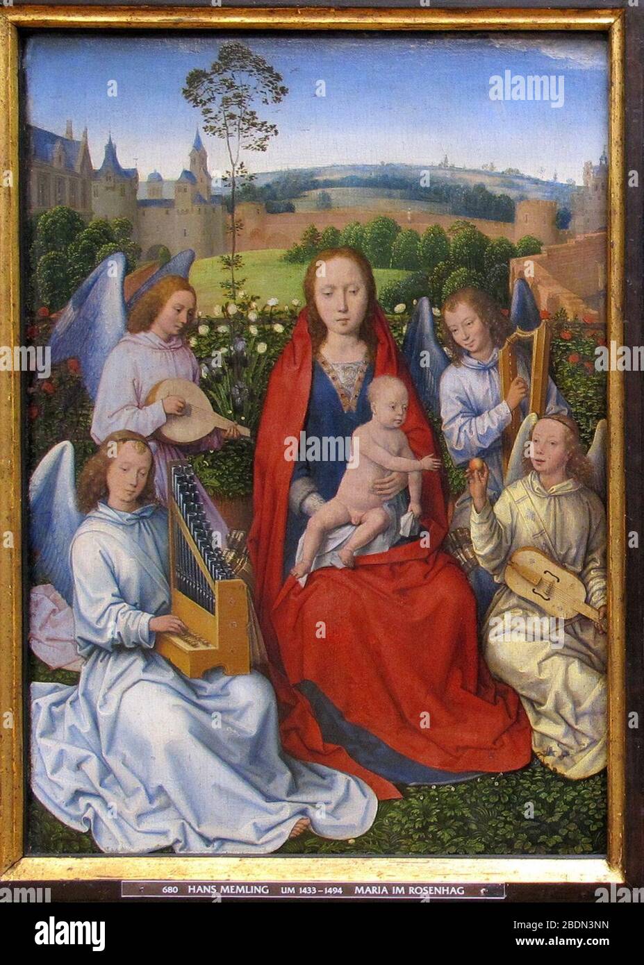 Musician angels hi-res stock photography and images - Alamy