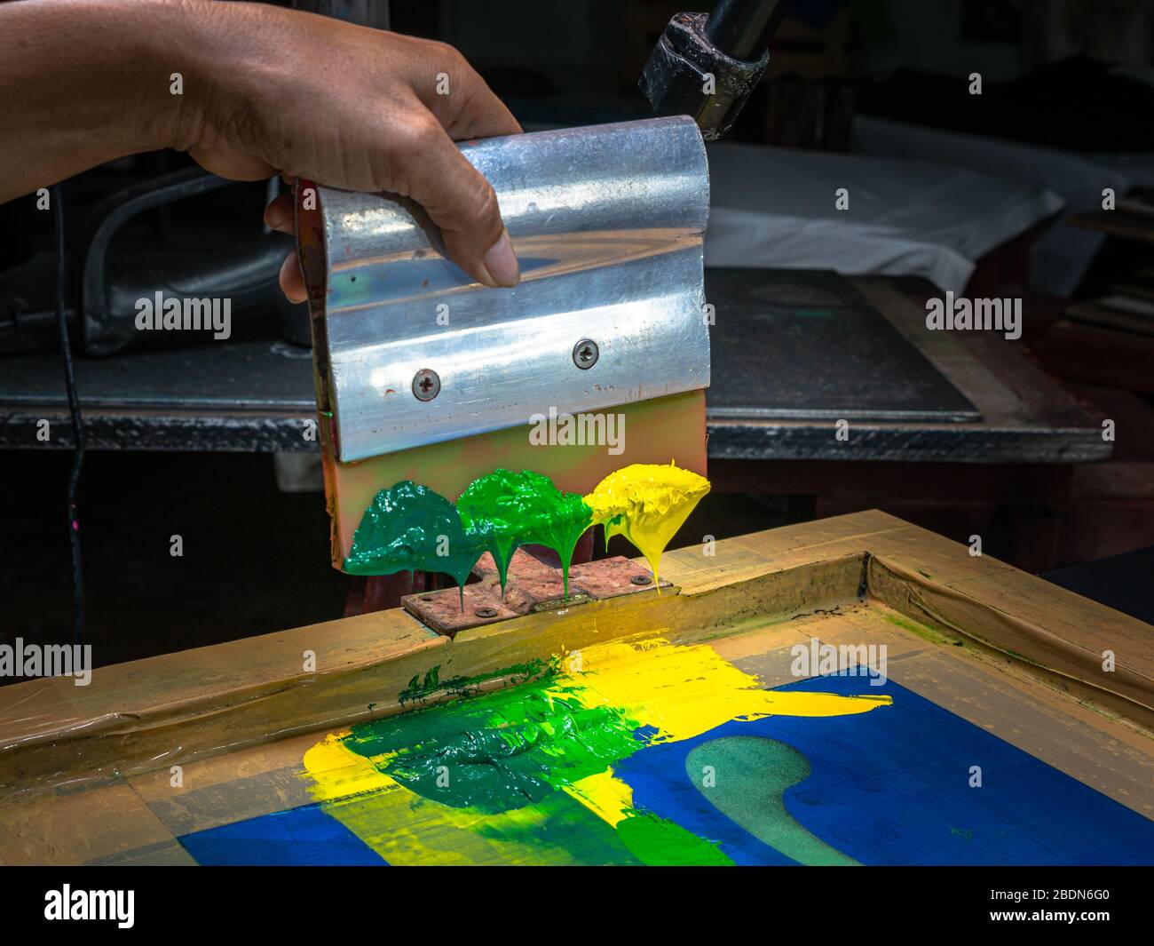 blend color in green tone by dark green light green and yellow then ...