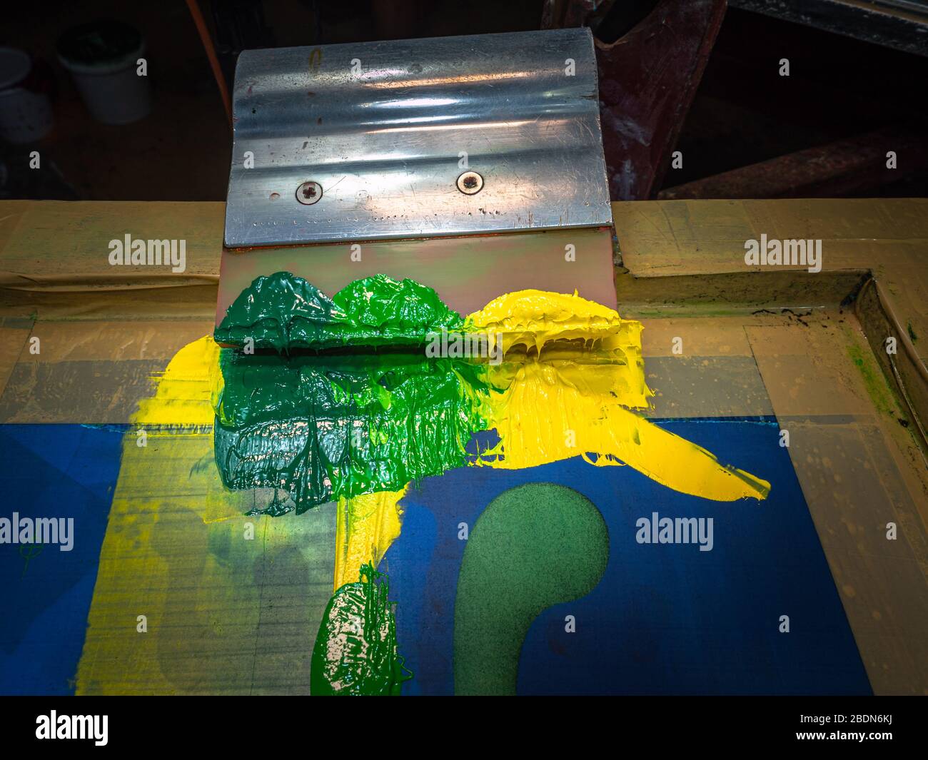 blend color in green tone by dark green light green and yellow then ...