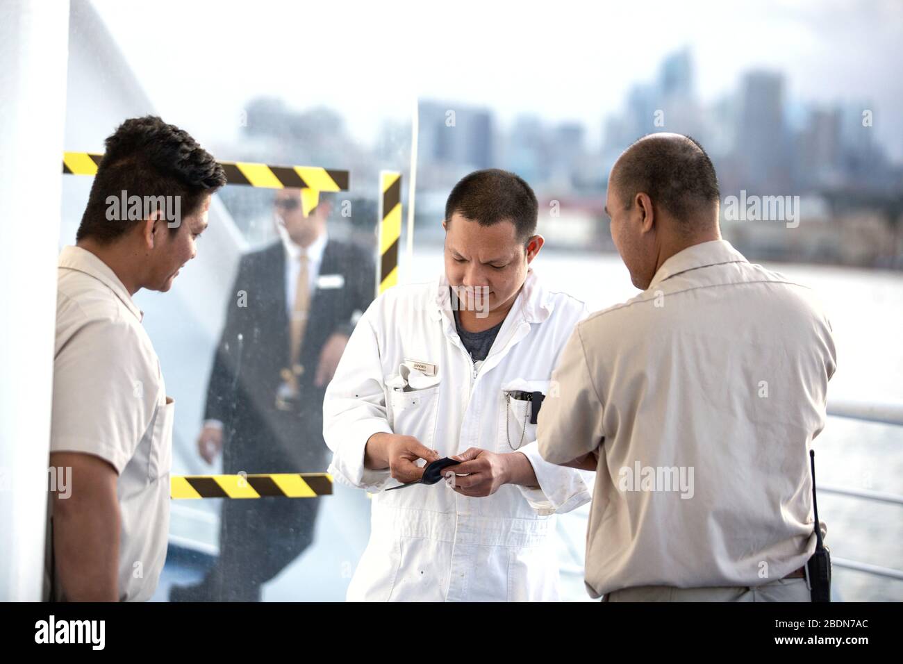 Filipino Overseas Workers High Resolution Stock Photography and Images ...