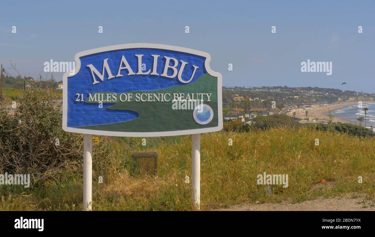 Welcome to Malibu sign at the PCH - MALIBU, USA - MARCH 29, 2019 Stock ...