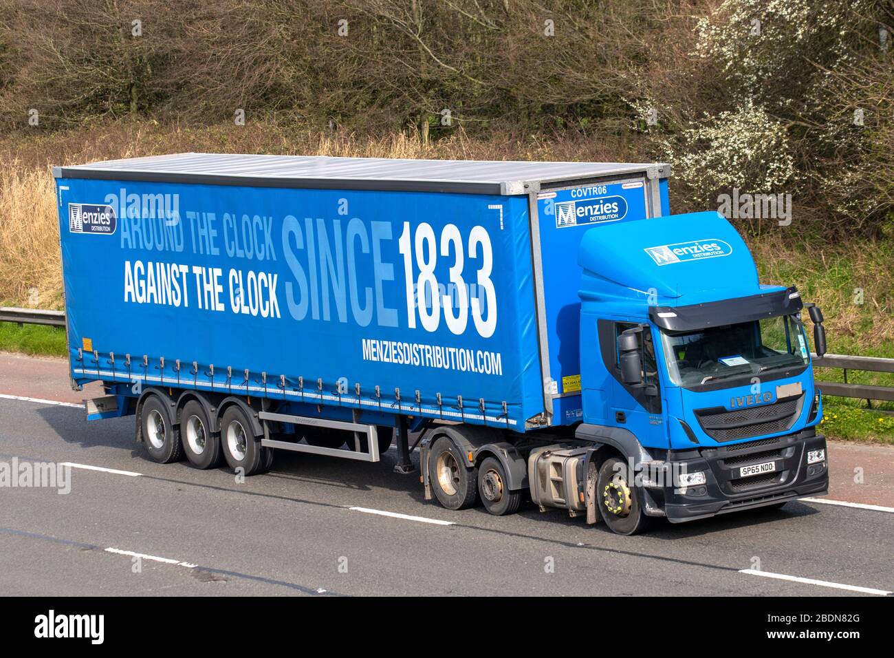 Menzies Distribution Lorry High Resolution Stock Photography and Images ...