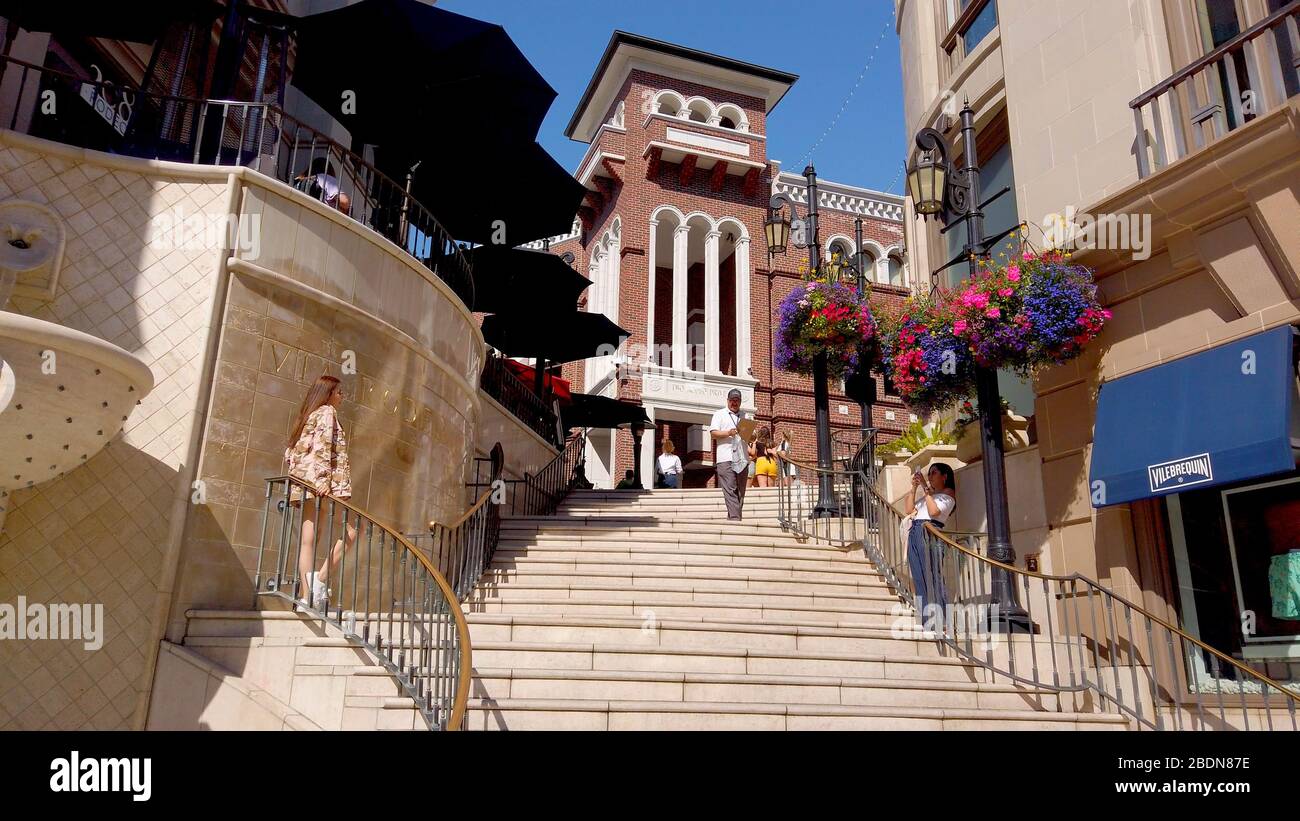Stairs rodeo drive beverly hills hi-res stock photography and images ...
