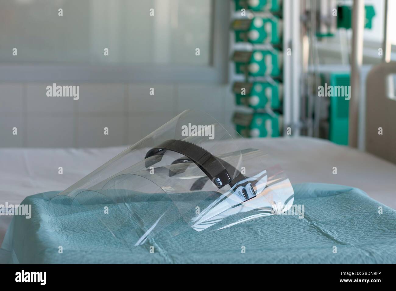 Resuscitation table hi-res stock photography and images - Alamy