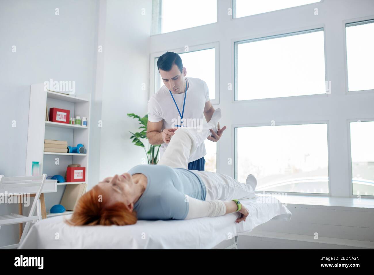 Adult trauma patient hi-res stock photography and images - Alamy