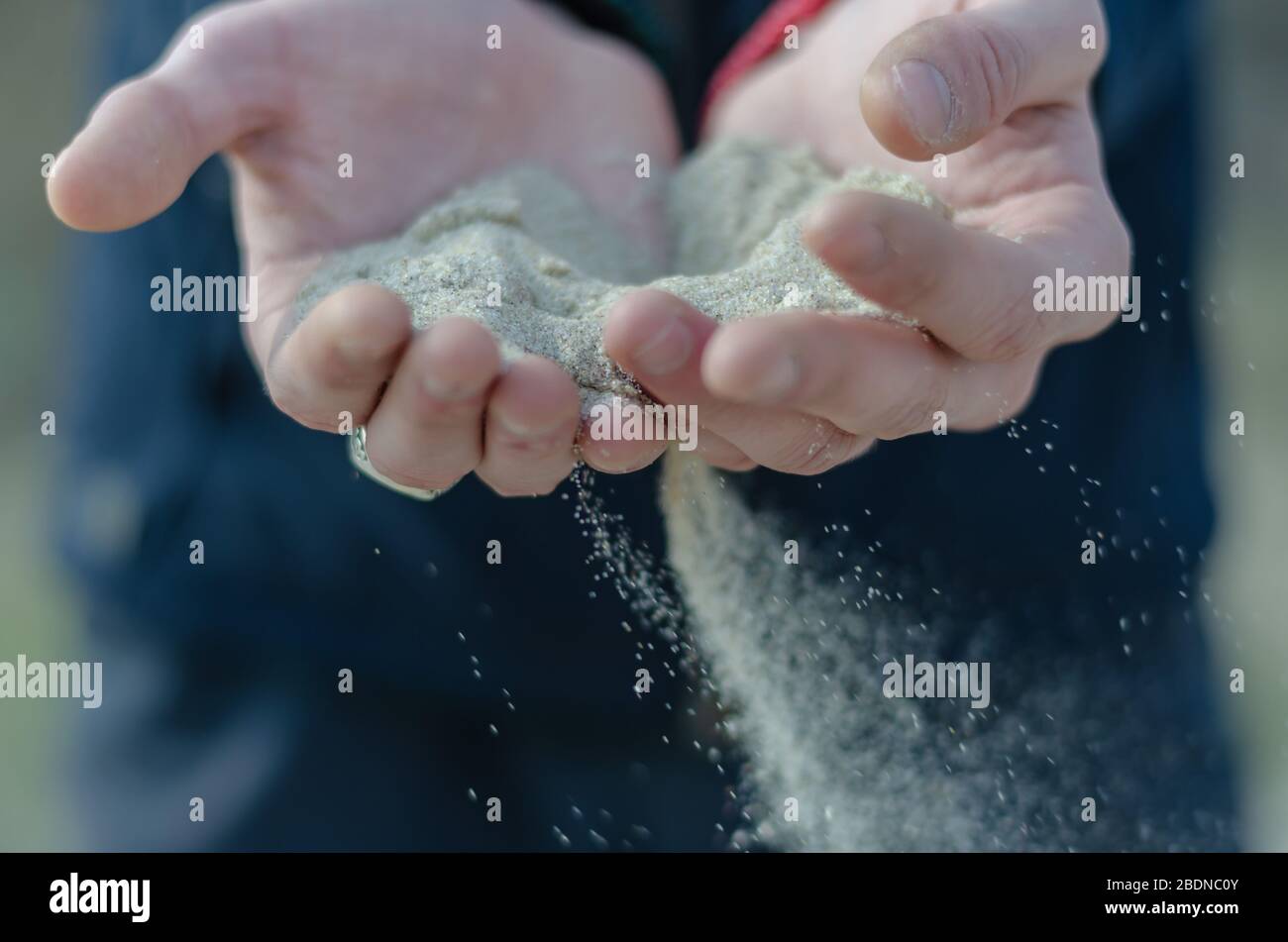 Wind blows away sand grains hi-res stock photography and images - Alamy
