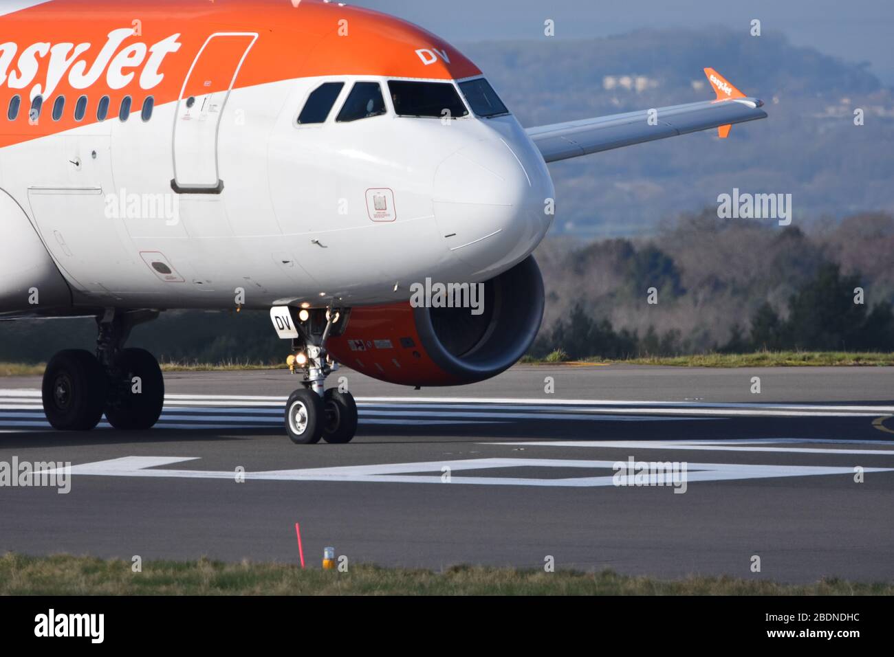 Easyjet front plane close hi-res stock photography and images - Alamy