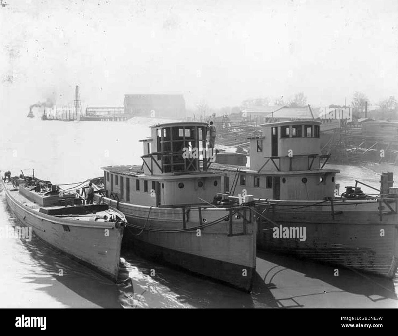 Harbor tugs Black and White Stock Photos & Images - Alamy