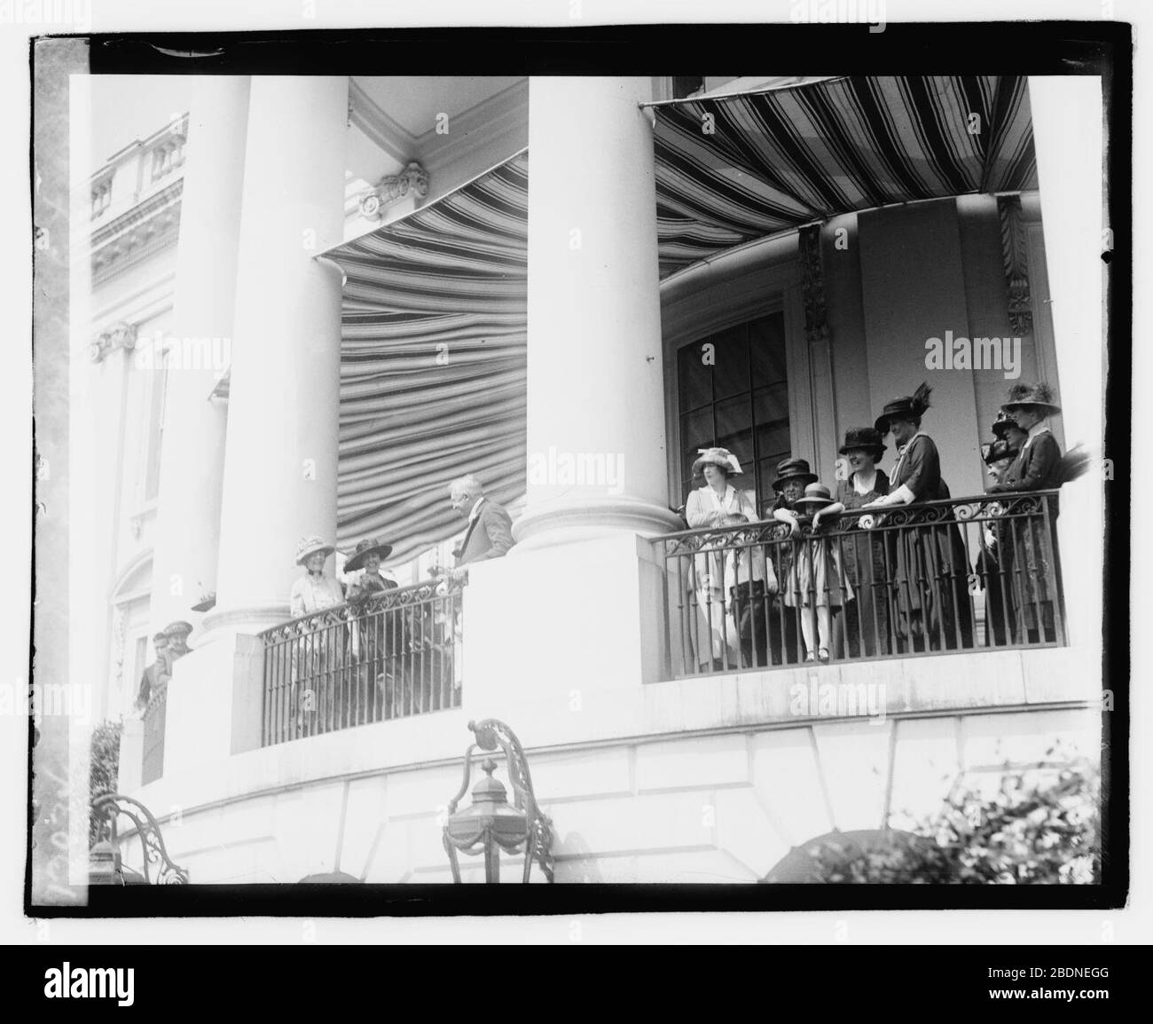 Mrs harding hi-res stock photography and images - Alamy