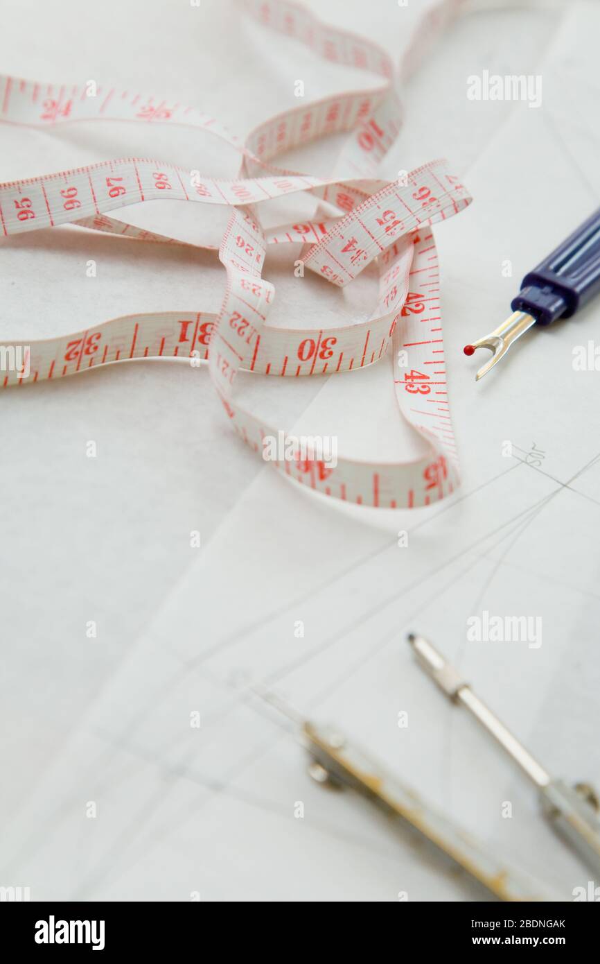 Measure drawing hi-res stock photography and images - Alamy