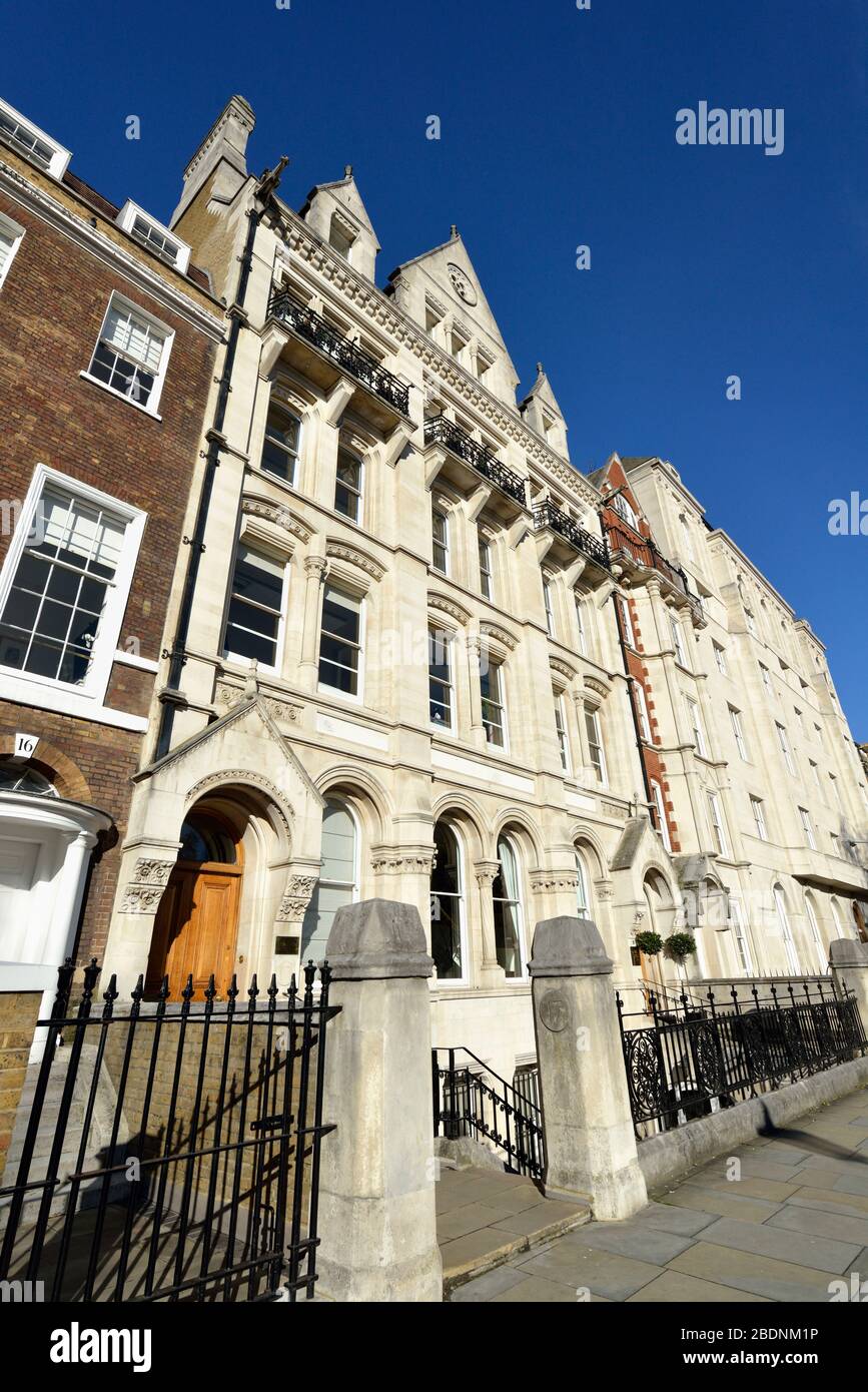 Lincolns inn fields hi-res stock photography and images - Alamy