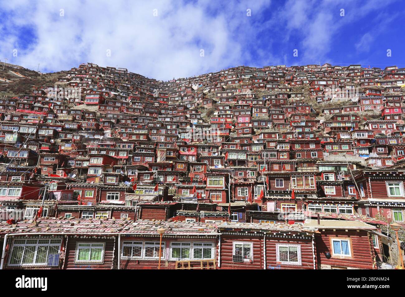 Larung Gar Buddhist Academy in Sichuan province China Stock Photo - Alamy