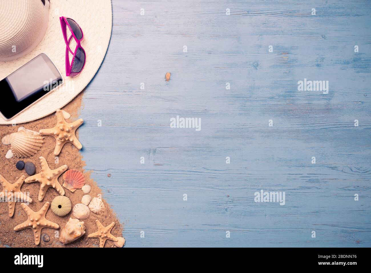 Summer objects for vacation Stock Photo - Alamy
