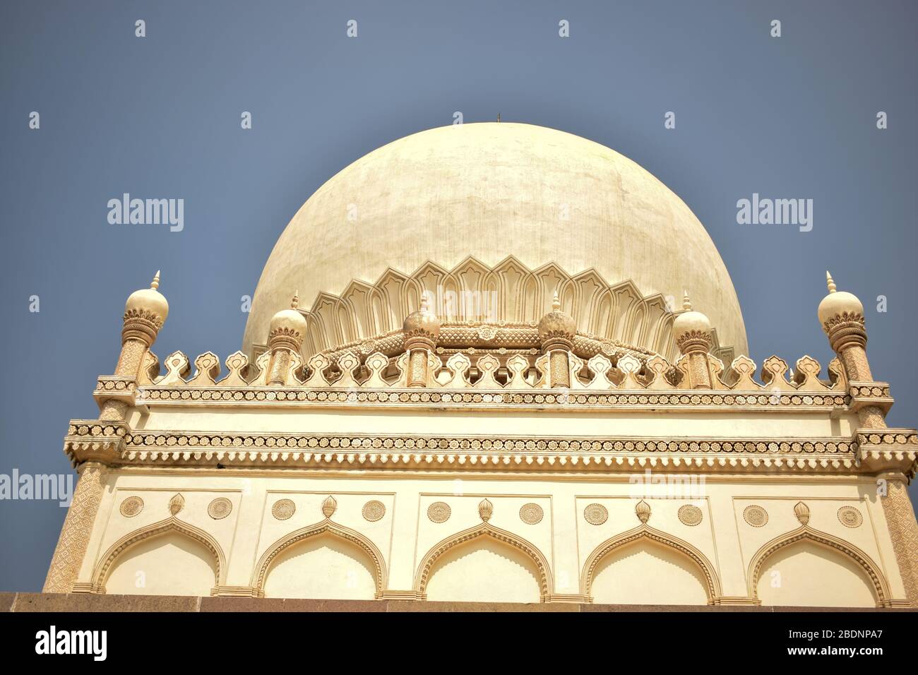 Quli qutb shahi tombs hi-res stock photography and images - Alamy