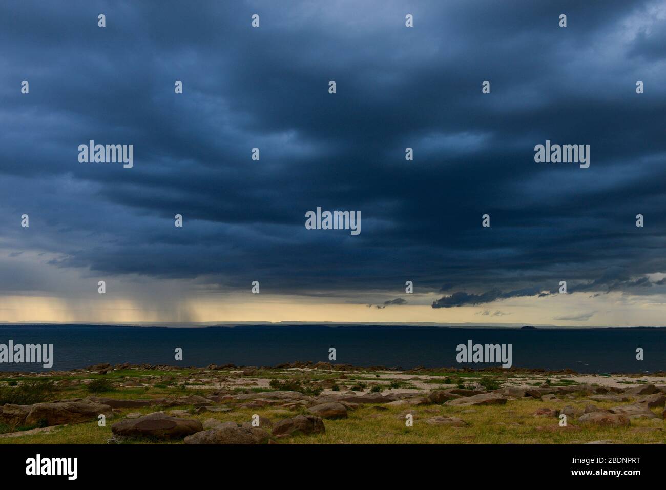 Zambia, Sinazongwe, Kariba reservoir, dammed Zambezi river, the Kariba ...