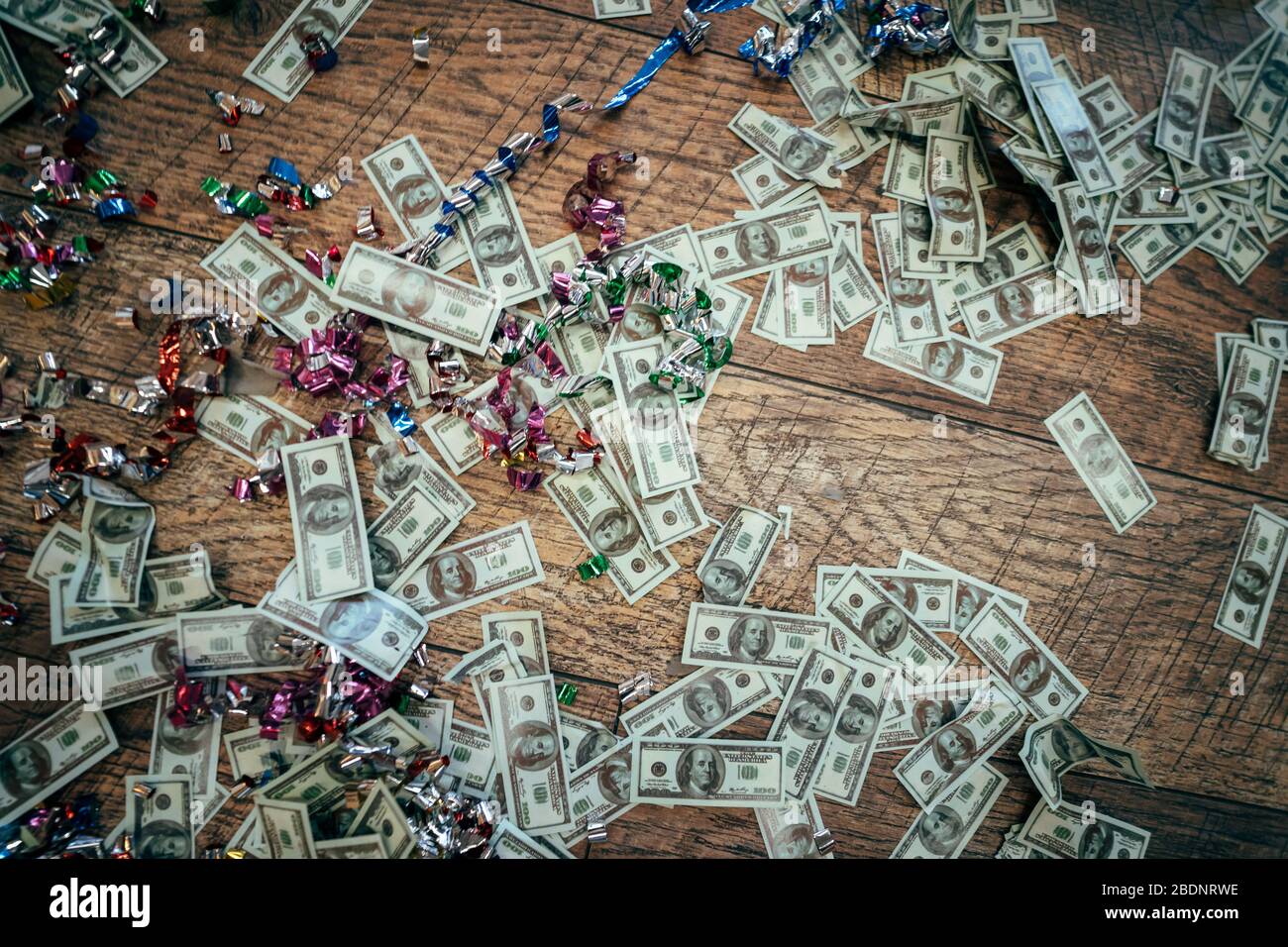 Money scattered on floor hi-res stock photography and images - Alamy