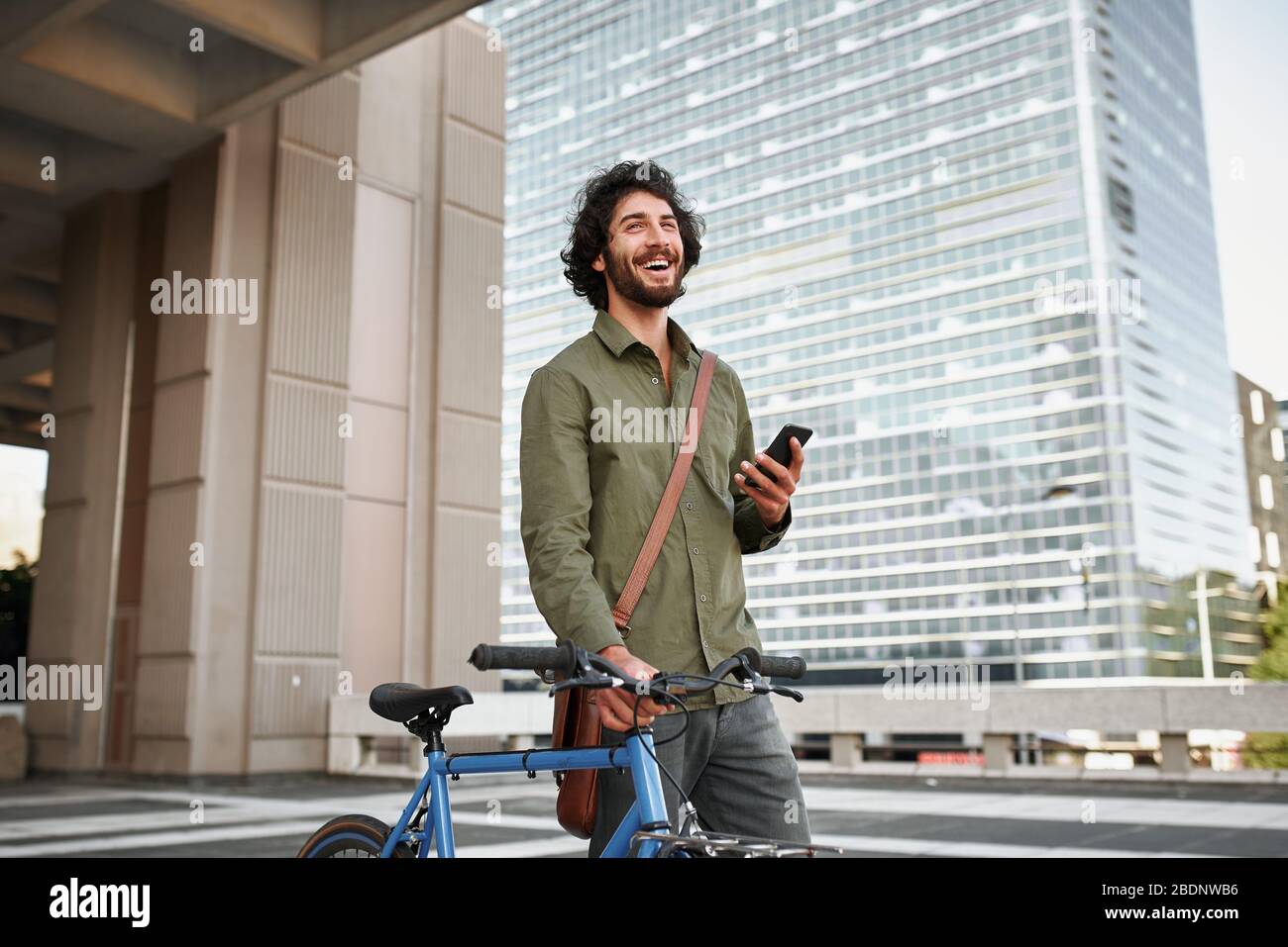 Cycle standing hi-res stock photography and images - Alamy