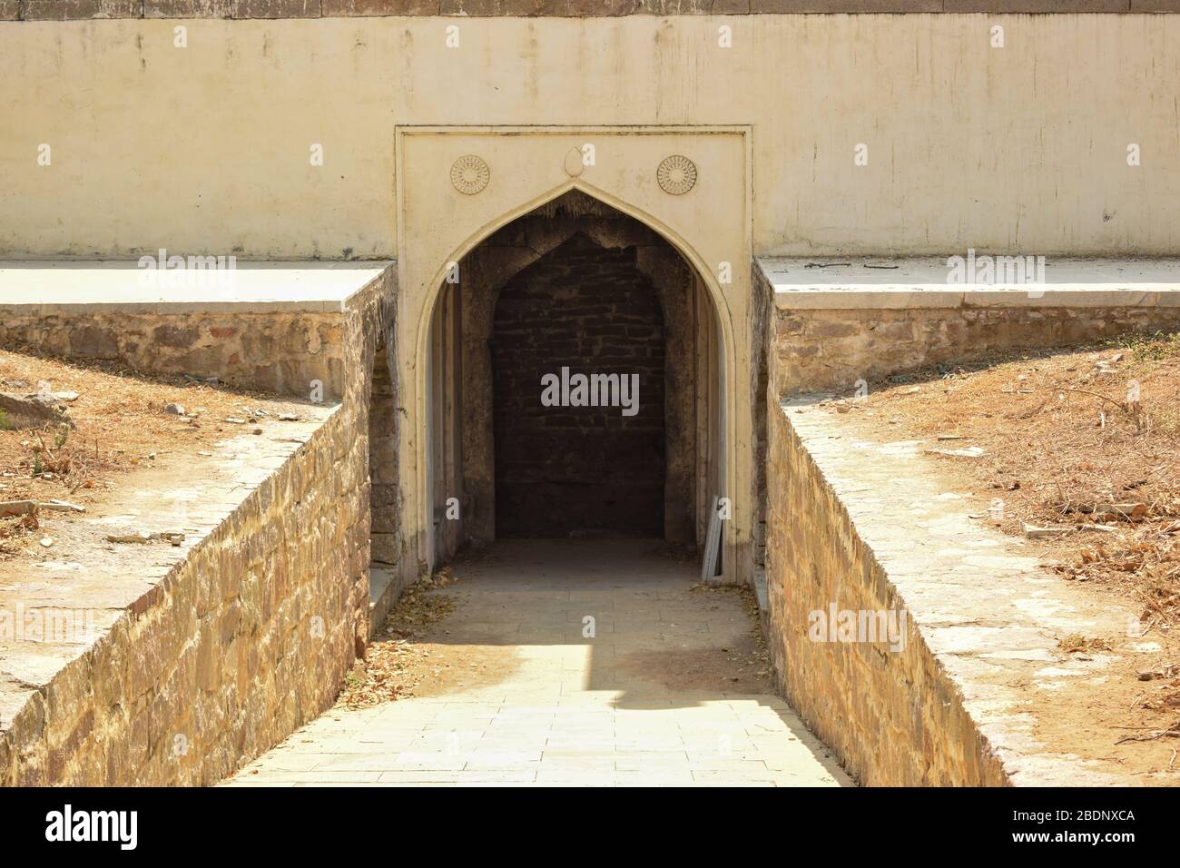 Beautiful Architecture Of Corridor At An Ancient Historical Seven Tombs ...