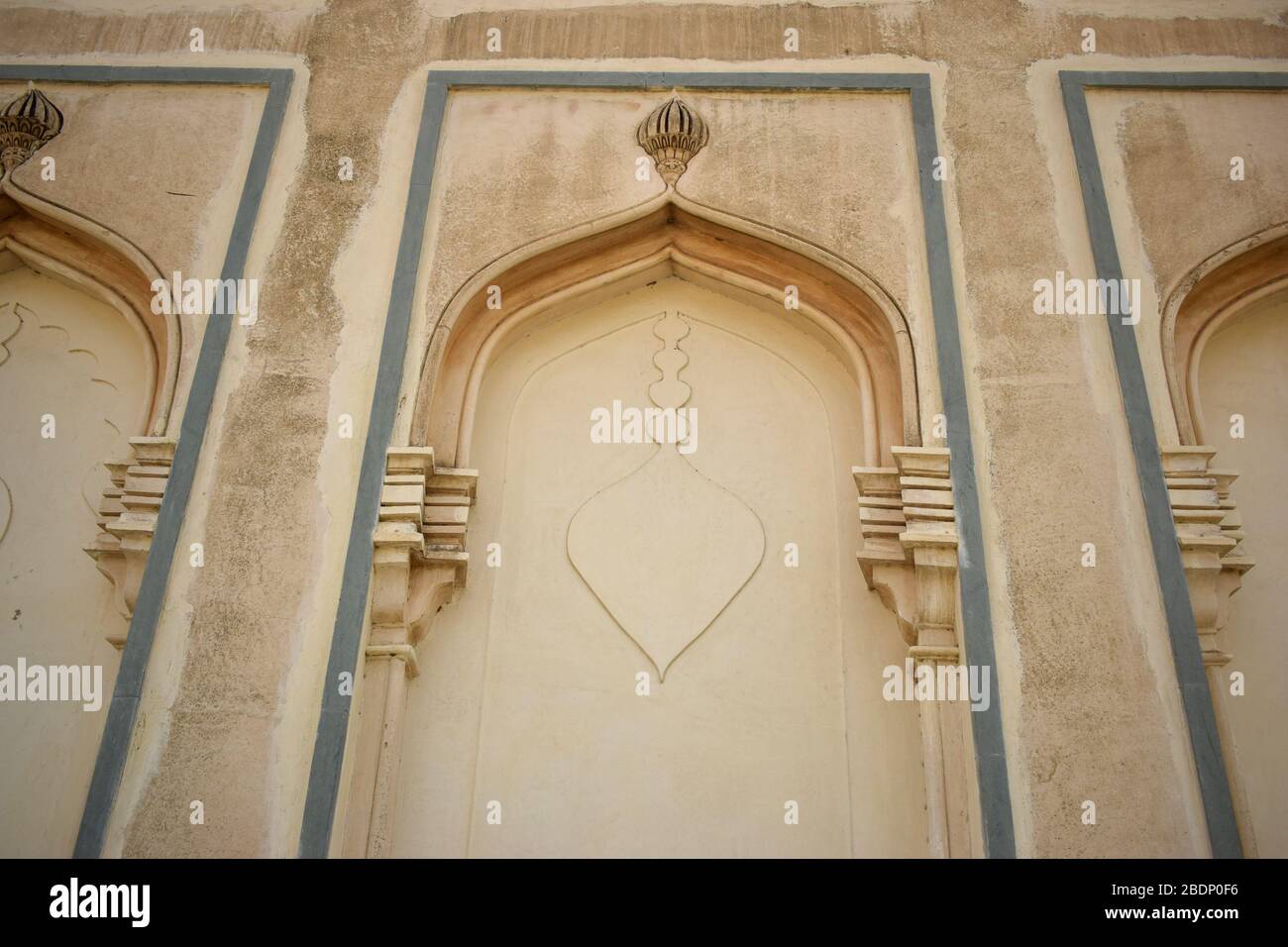 Sultan Quli Qutb Mulk's tomb was built in 1543. Seven Tombs Stock ...