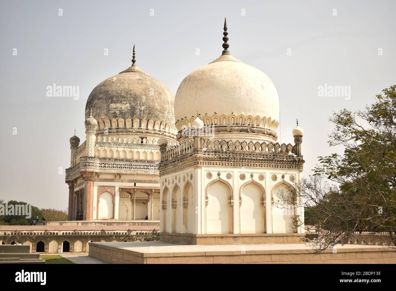 Sultan Quli Qutb Mulk's tomb was built in 1543. Seven Tombs Stock ...