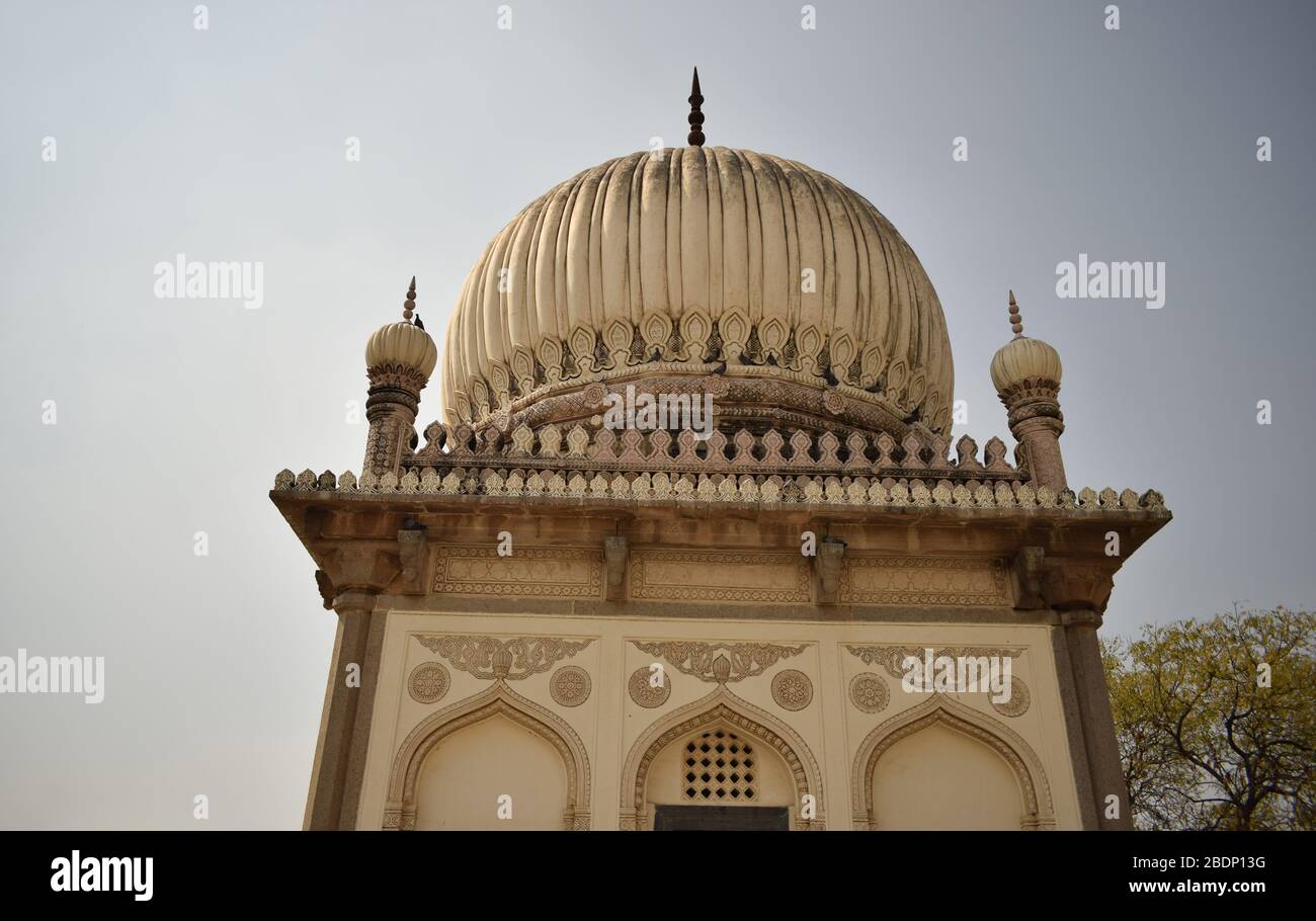 Sultan Quli Qutb Mulk's tomb was built in 1543. Seven Tombs Stock ...