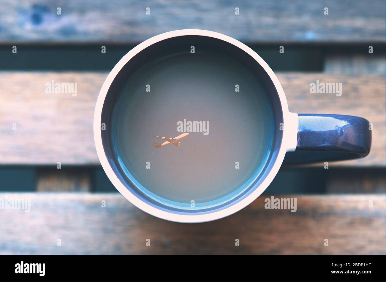 Airplane coffee cup hi-res stock photography and images - Alamy
