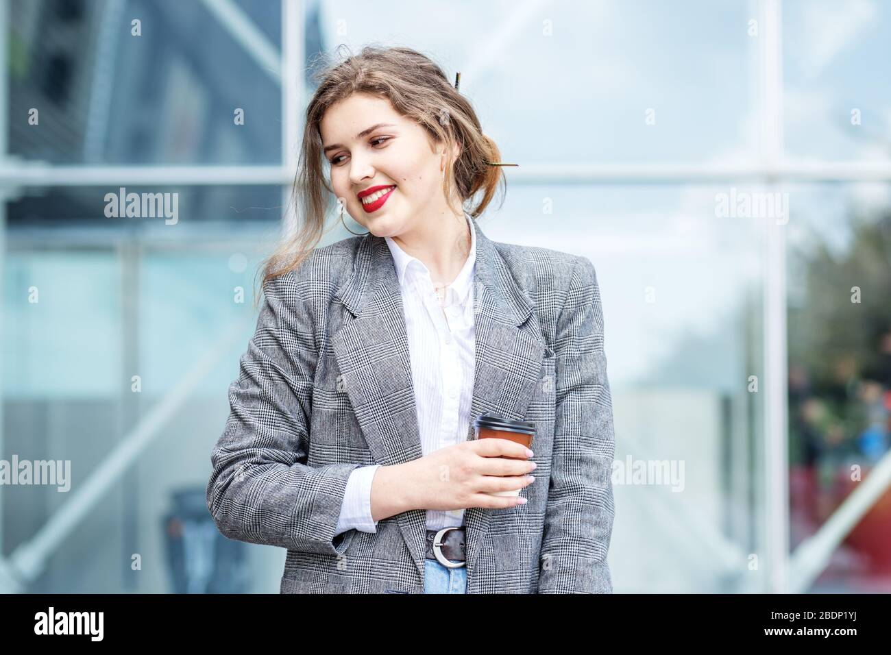 Coffee break walk office smile hi-res stock photography and images - Alamy