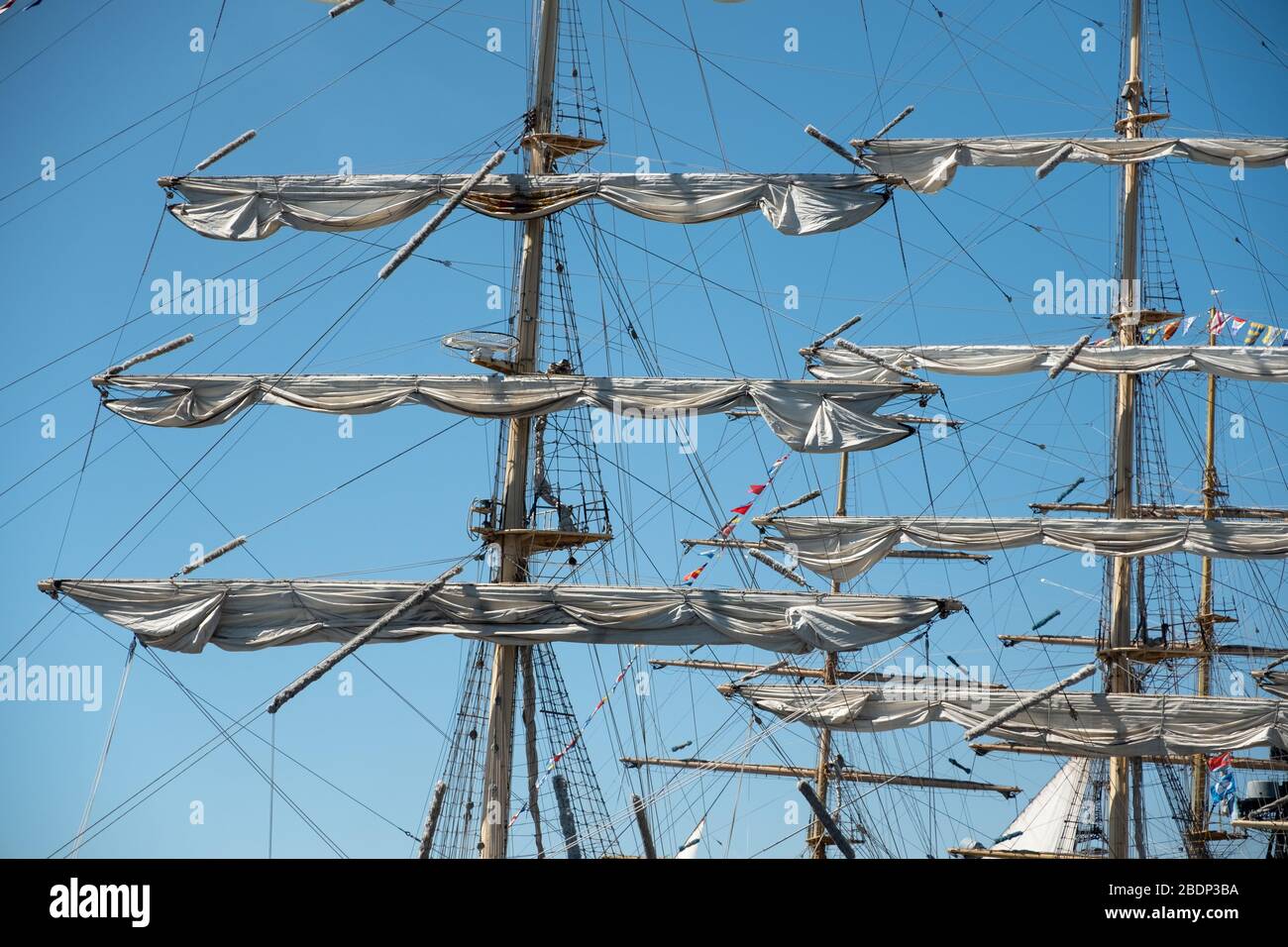 Wooden masts hi-res stock photography and images - Alamy