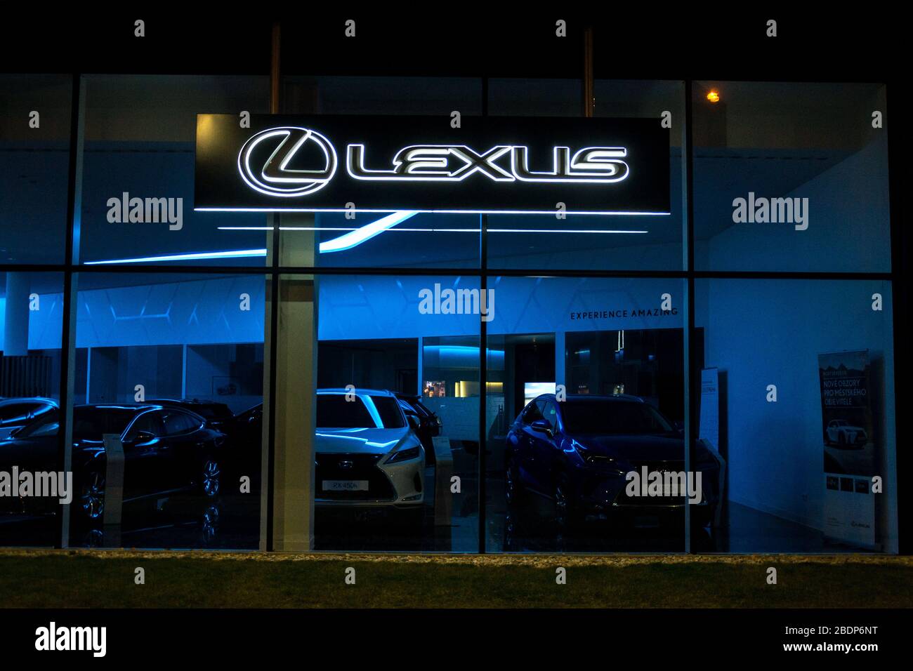 Logo lexus car brand hi-res stock photography and images - Alamy