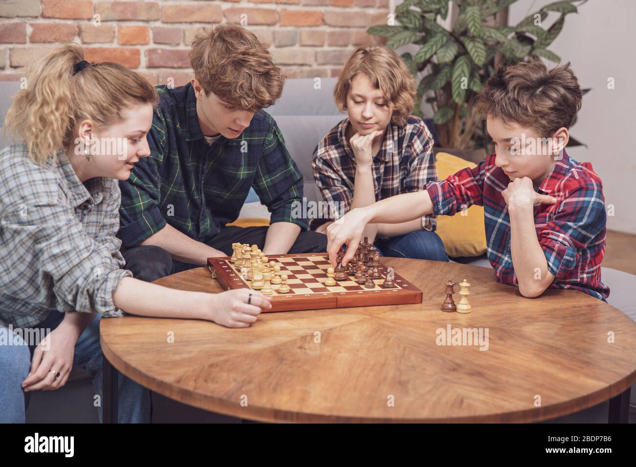 Group of girls playing together home hi-res stock photography and ...
