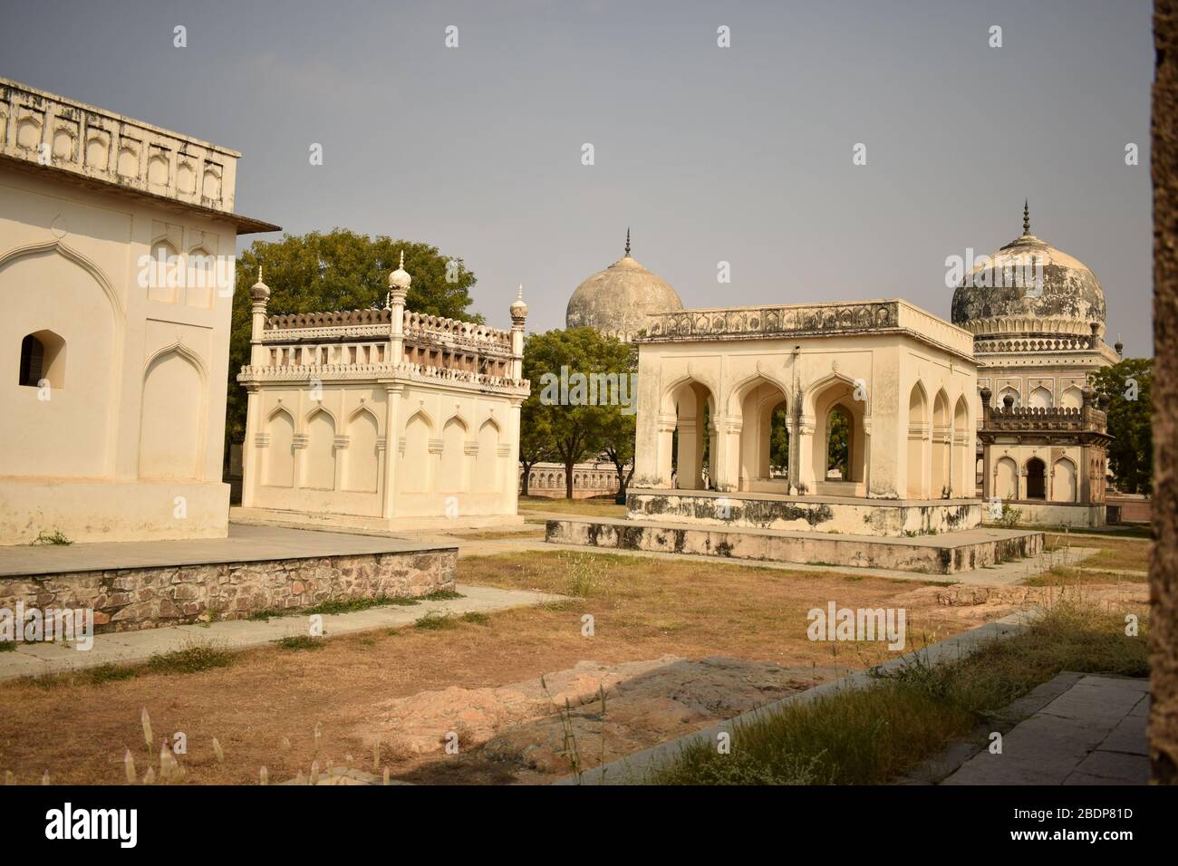 Sultan Quli Qutb Mulk's tomb was built in 1543. Seven Tombs Stock ...