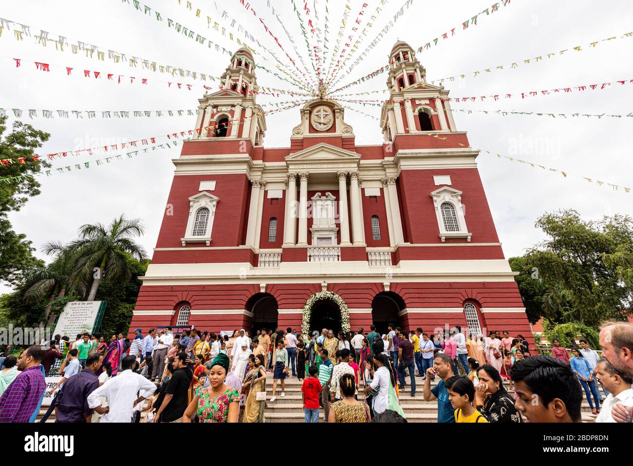 Sacred heart cathedral delhi hi-res stock photography and images - Alamy
