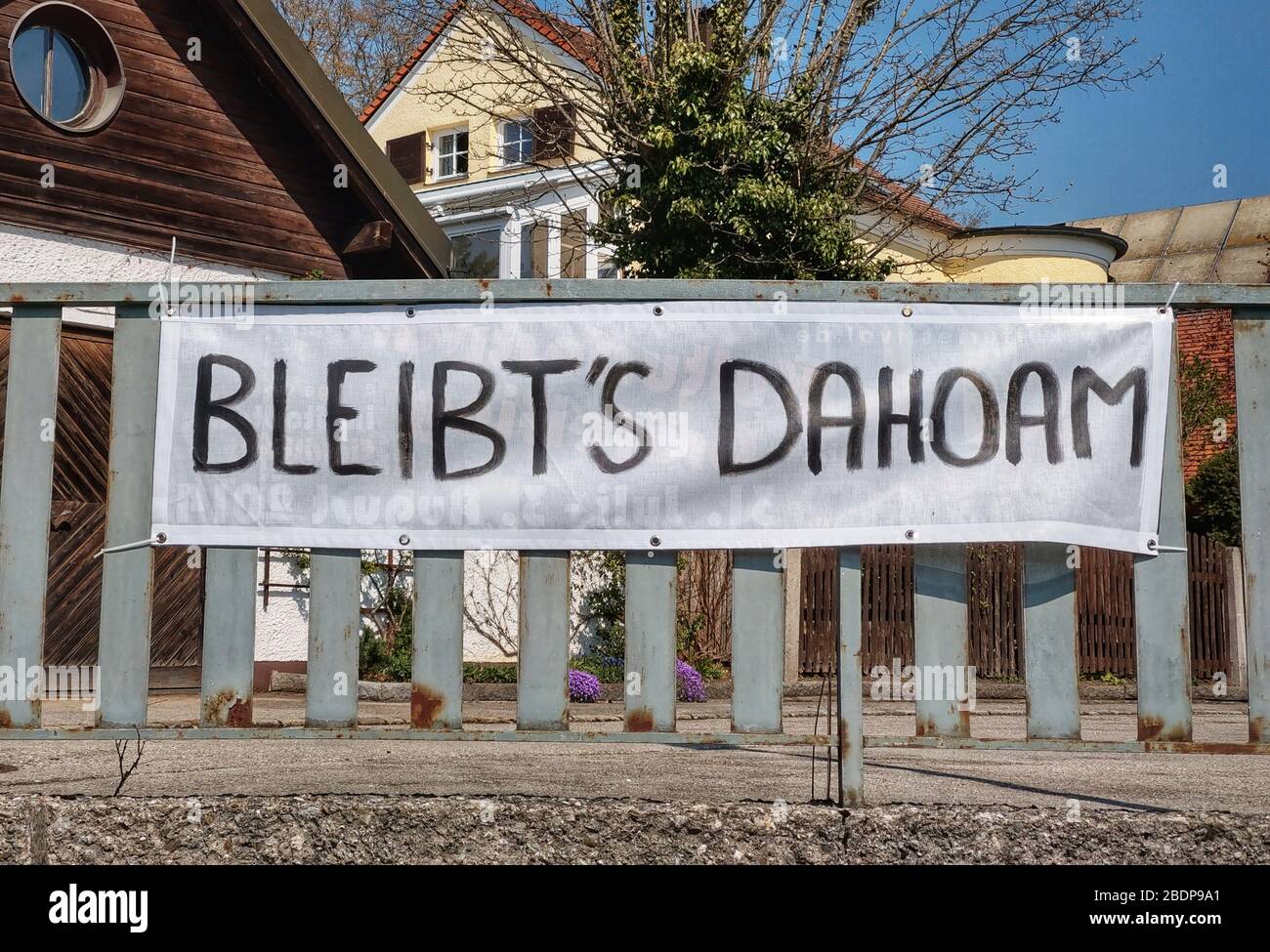 Daheim hi-res stock photography and images - Alamy