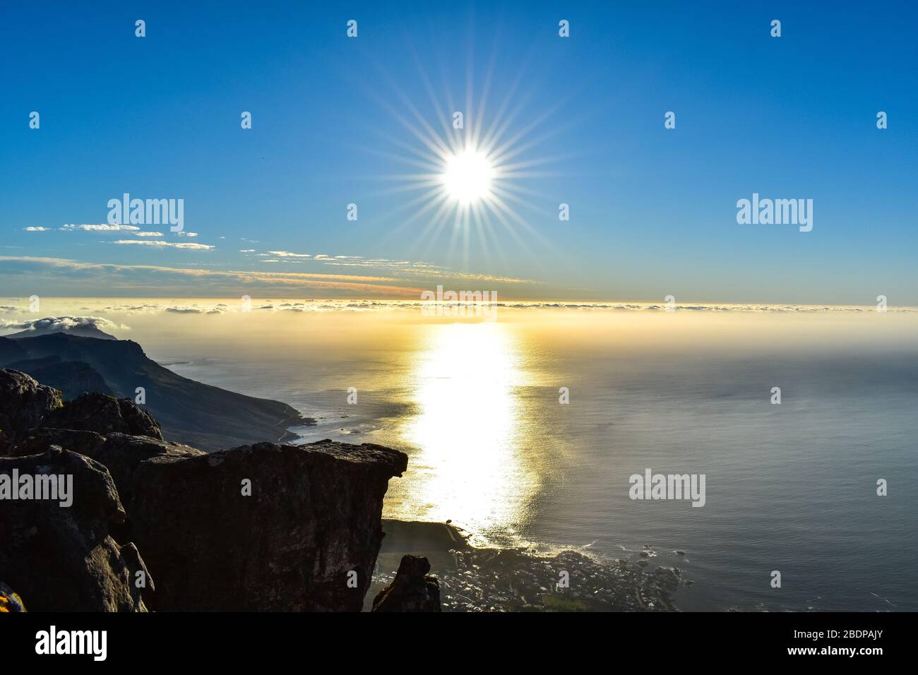 Top iconic table mountain hi-res stock photography and images - Alamy
