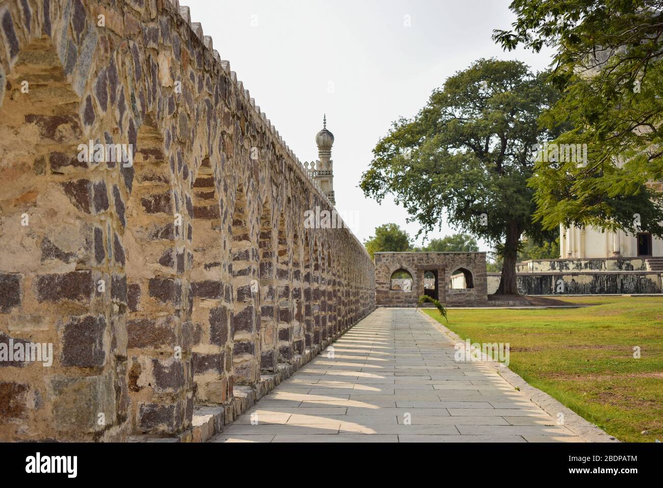 Sultan Quli Qutb Mulk's tomb was built in 1543. Seven Tombs Stock ...