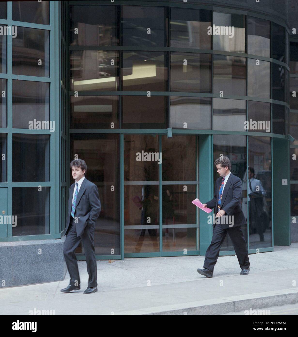 1990, smartly dressed office workers in the city of London, UK Stock ...