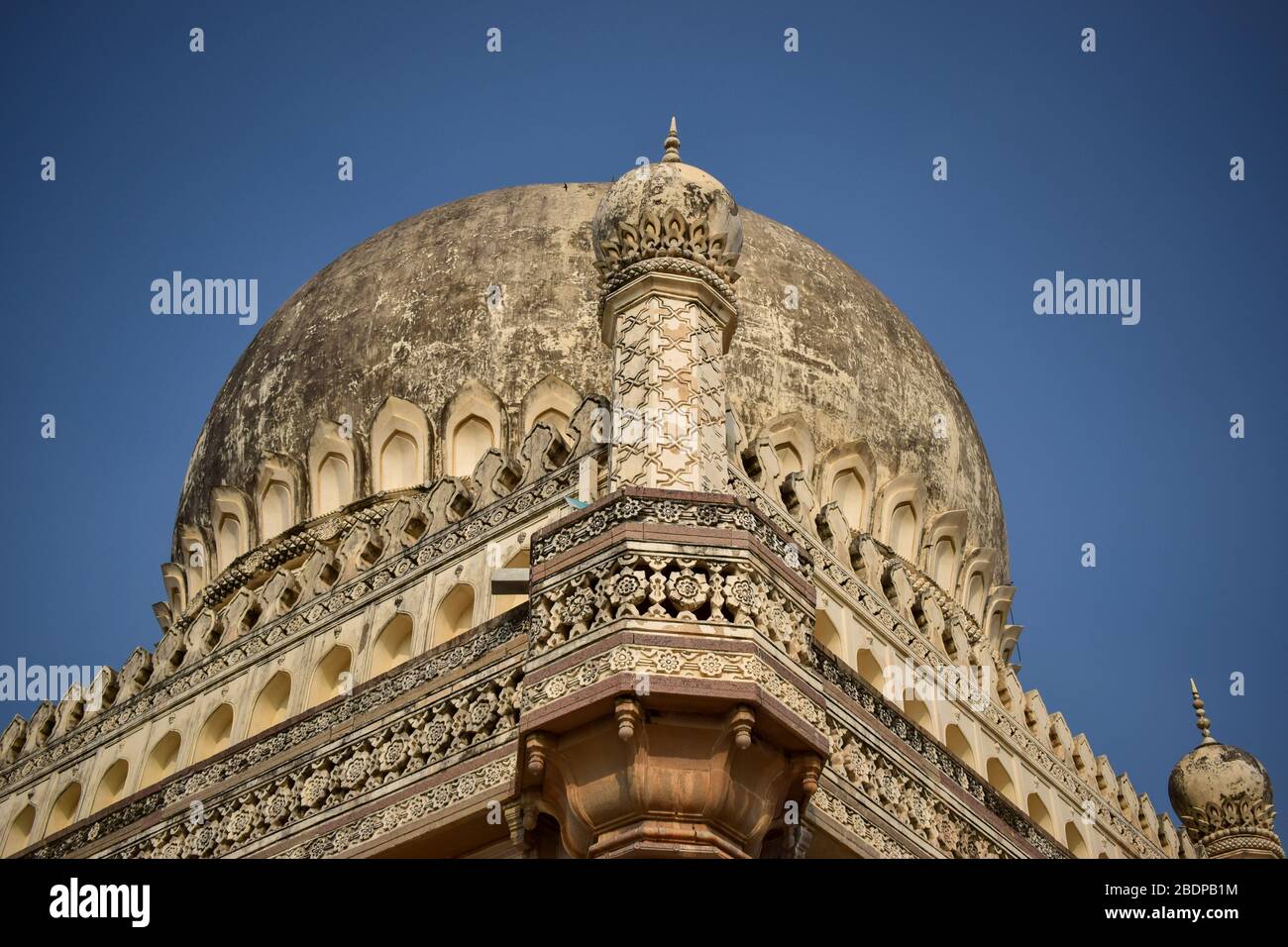Sultan Quli Qutb Mulk's tomb was built in 1543. Seven Tombs Stock ...