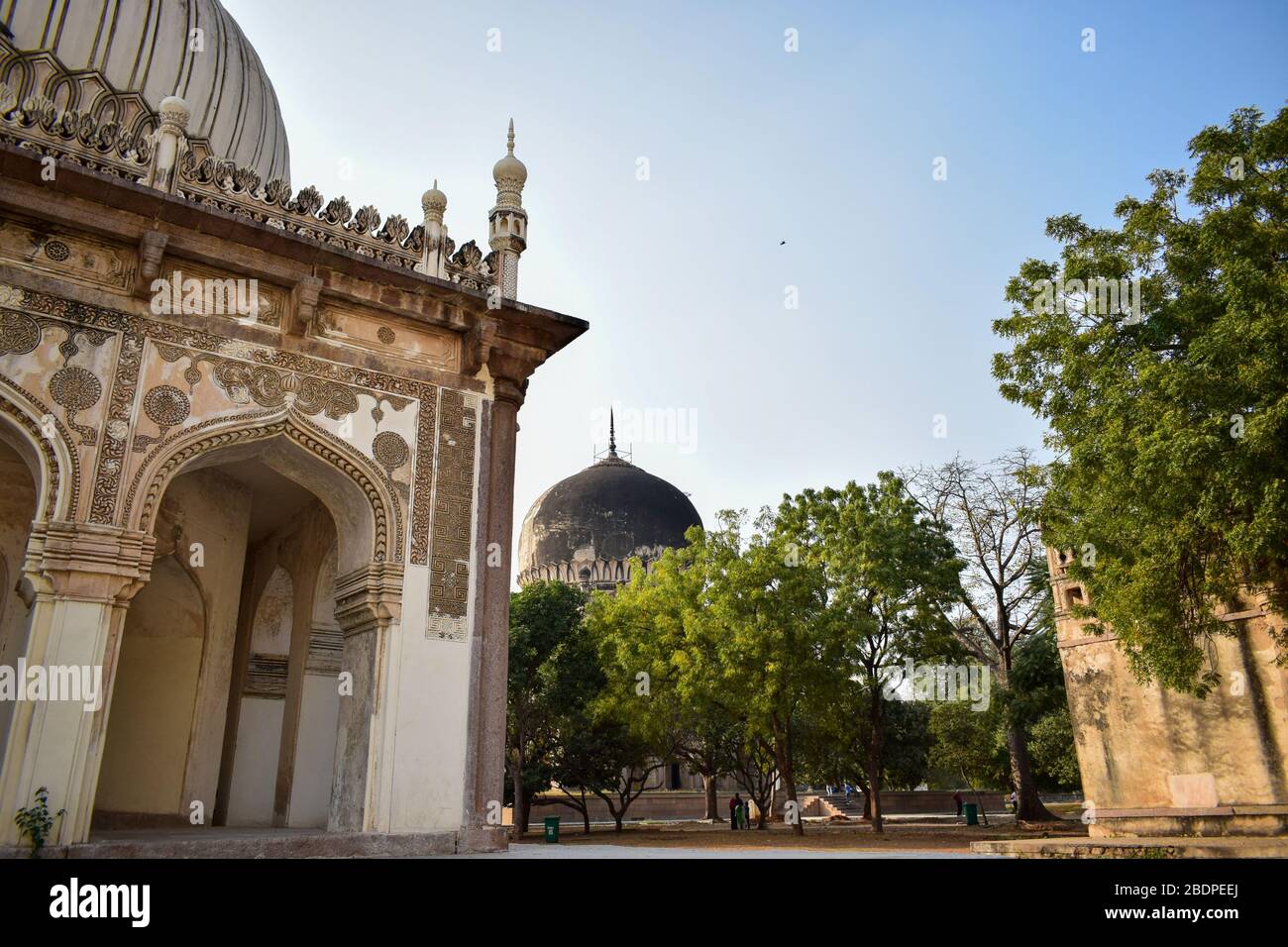 Sultan Quli Qutb Mulk's tomb was built in 1543. Seven Tombs Stock ...