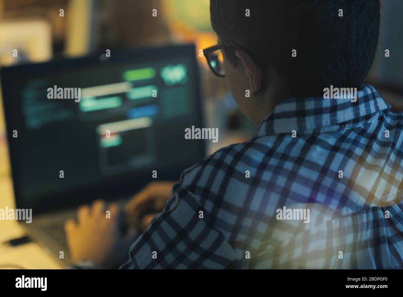 Computer hacker boy hi-res stock photography and images - Alamy