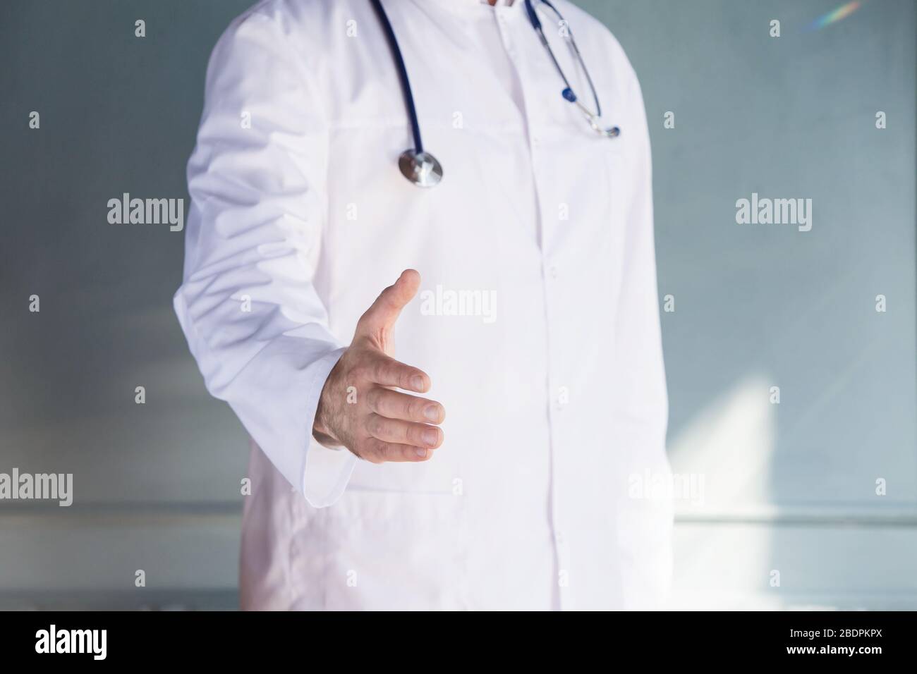 Doctor hand open hi-res stock photography and images - Alamy