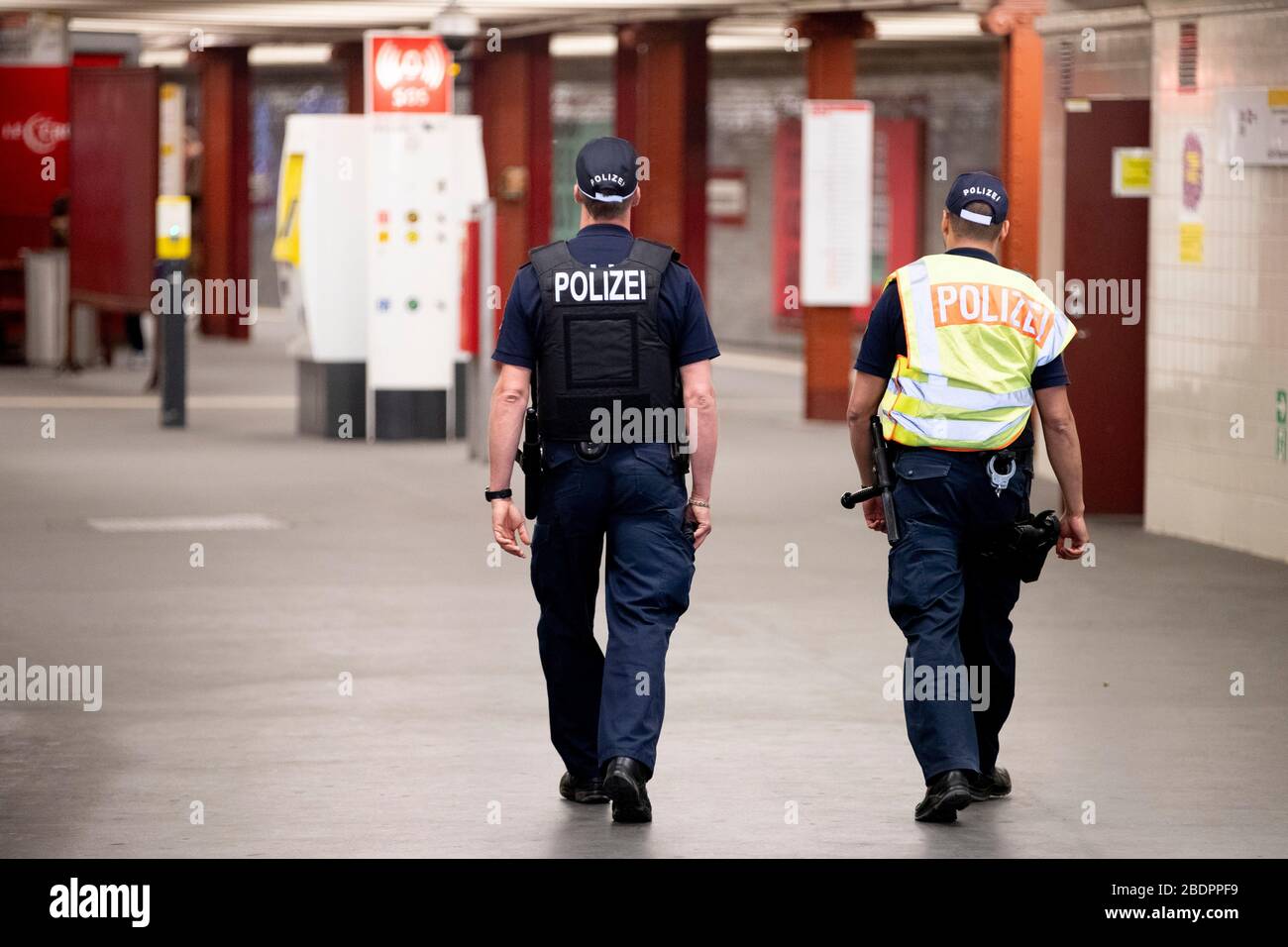 Police station alexanderplatz hi-res stock photography and images - Alamy
