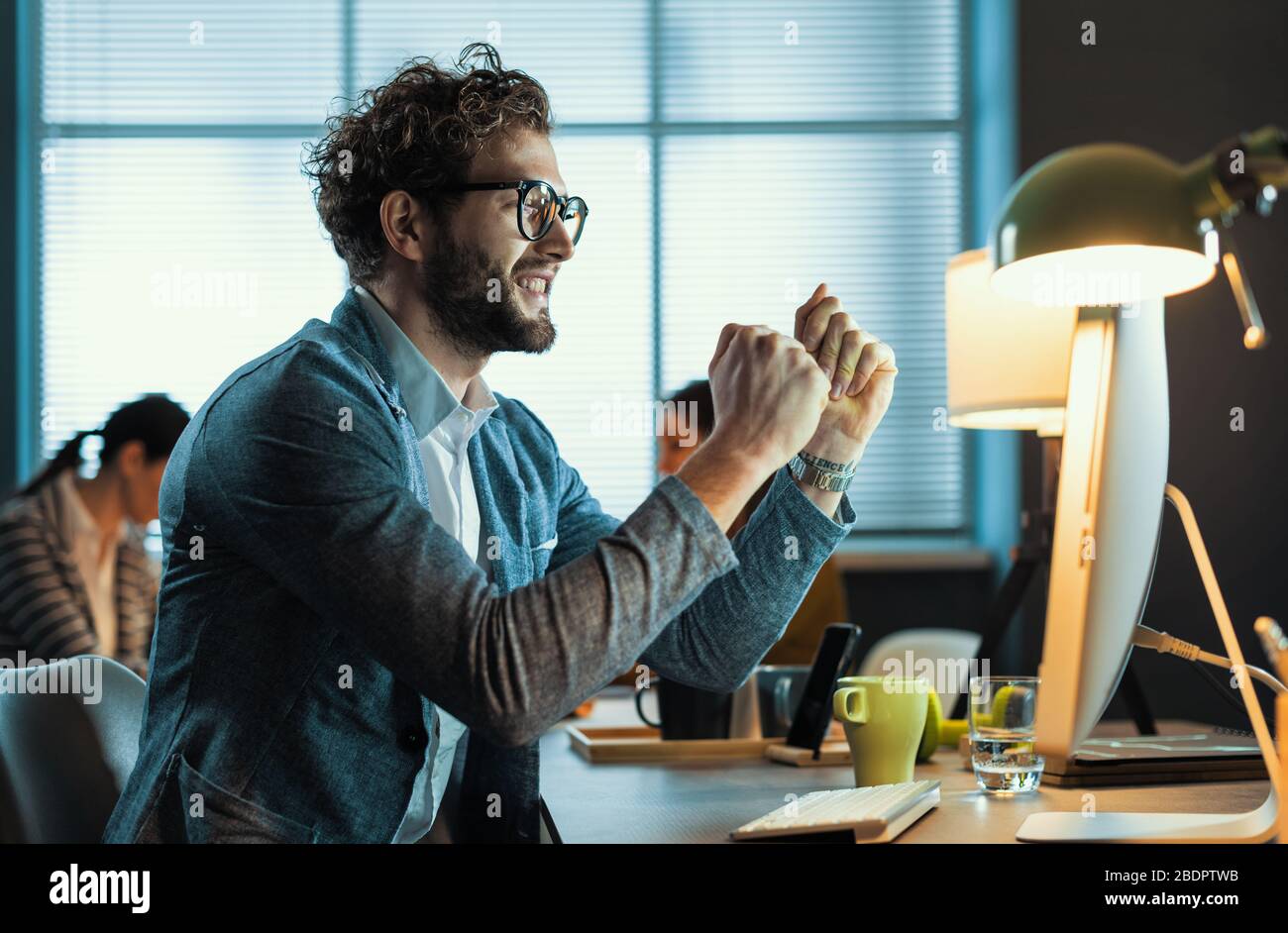 Connecting to win hi-res stock photography and images - Alamy