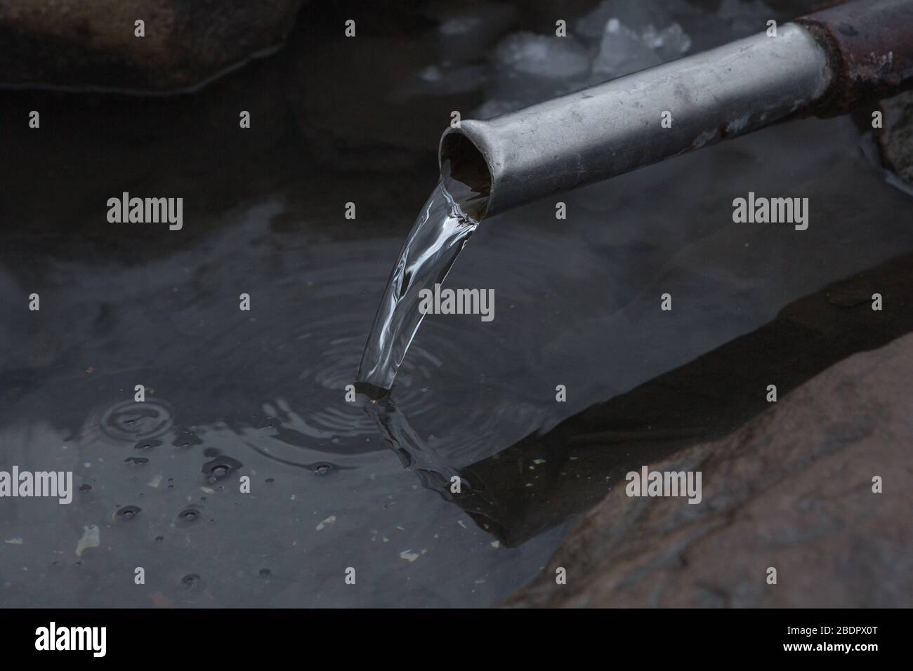Pipe runs dry hi-res stock photography and images - Alamy