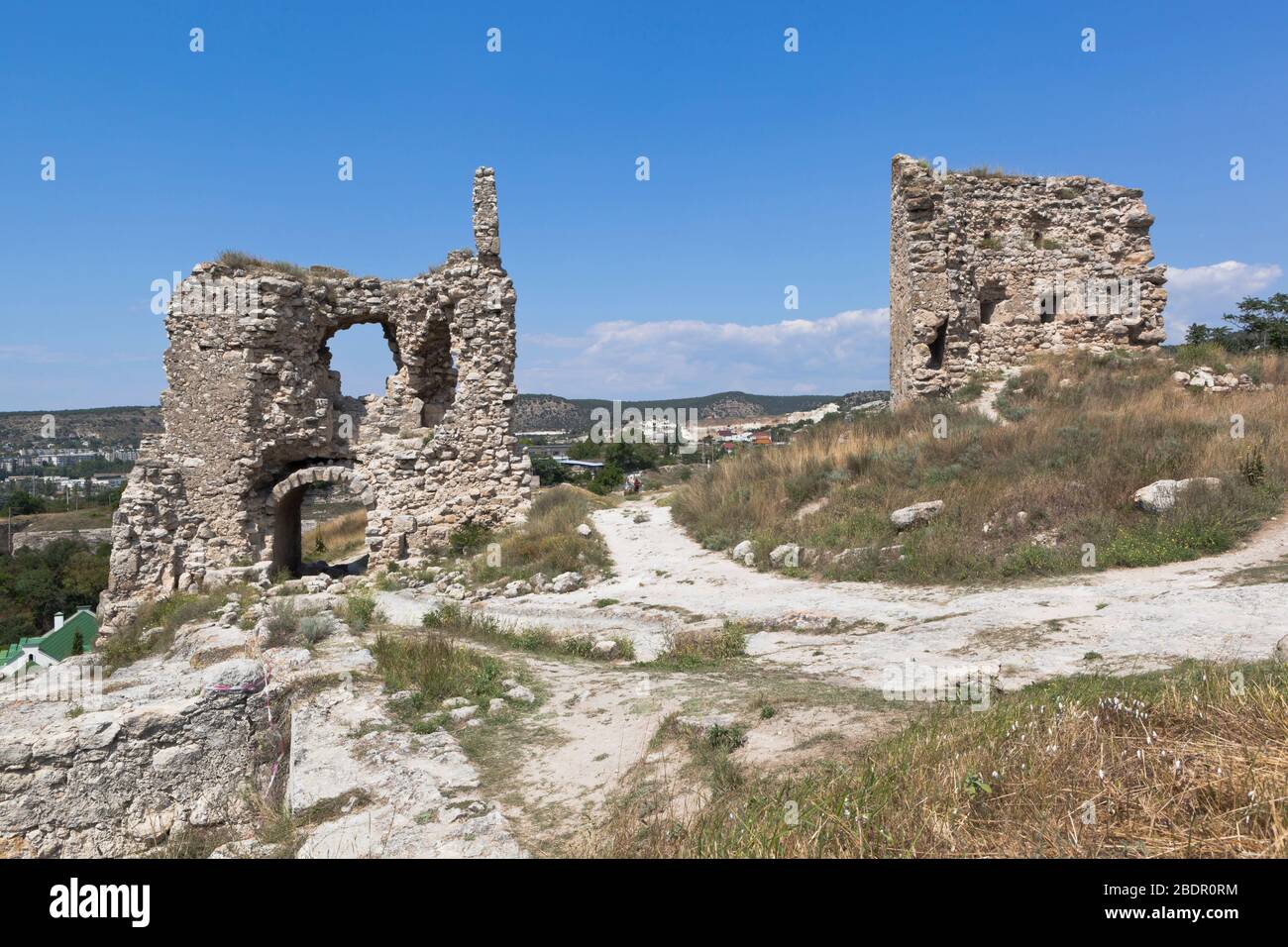 Flanking towers hi-res stock photography and images - Alamy